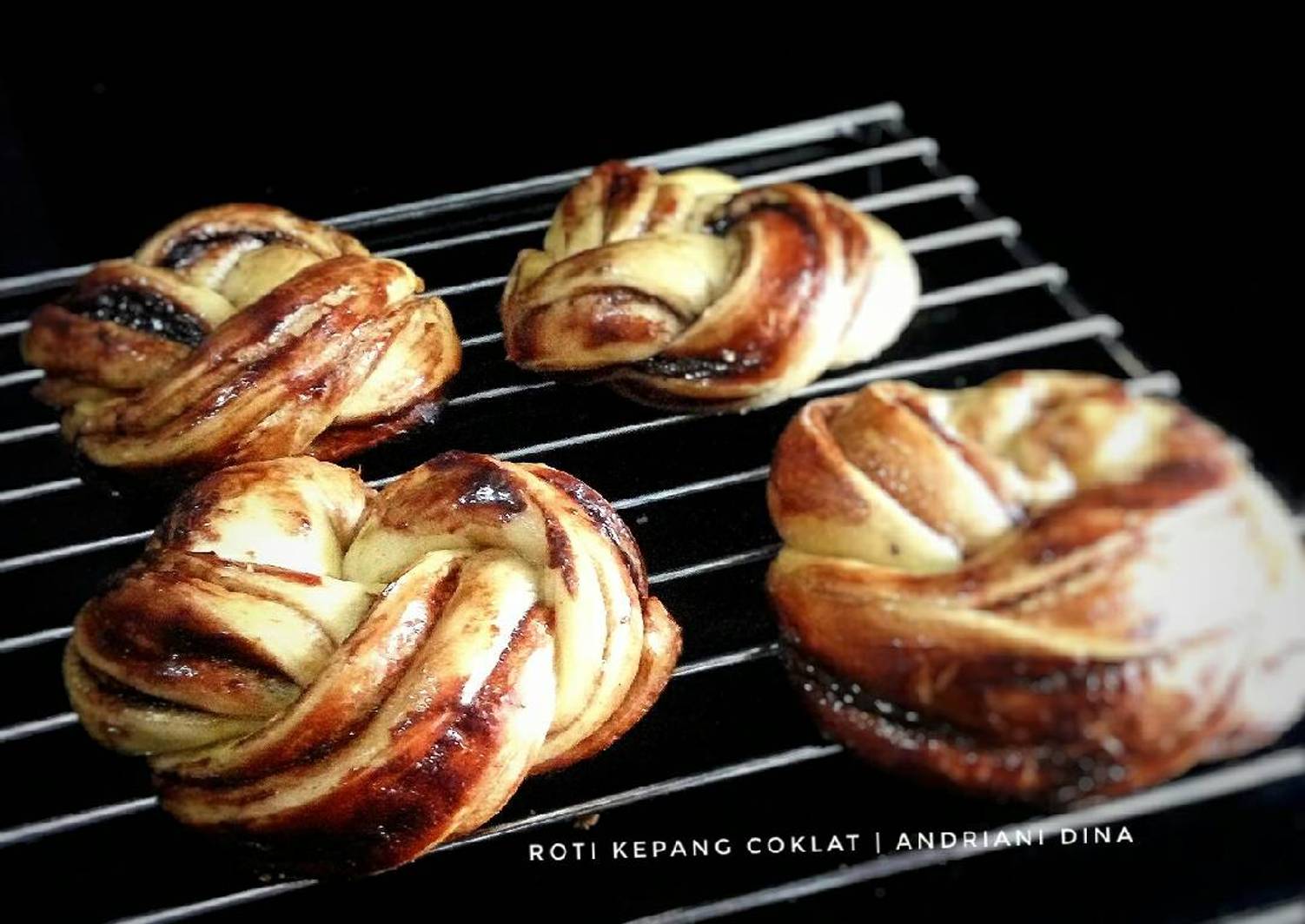 Resep Roti Kepang Coklat No Ulen No Telur oleh Dhy - Cookpad