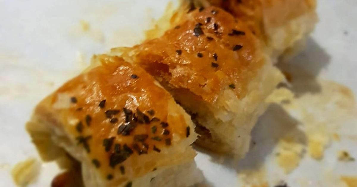 Resep Sausage Roll / Pastry Puff Isi Daging oleh Nadiya Zulfana - Cookpad