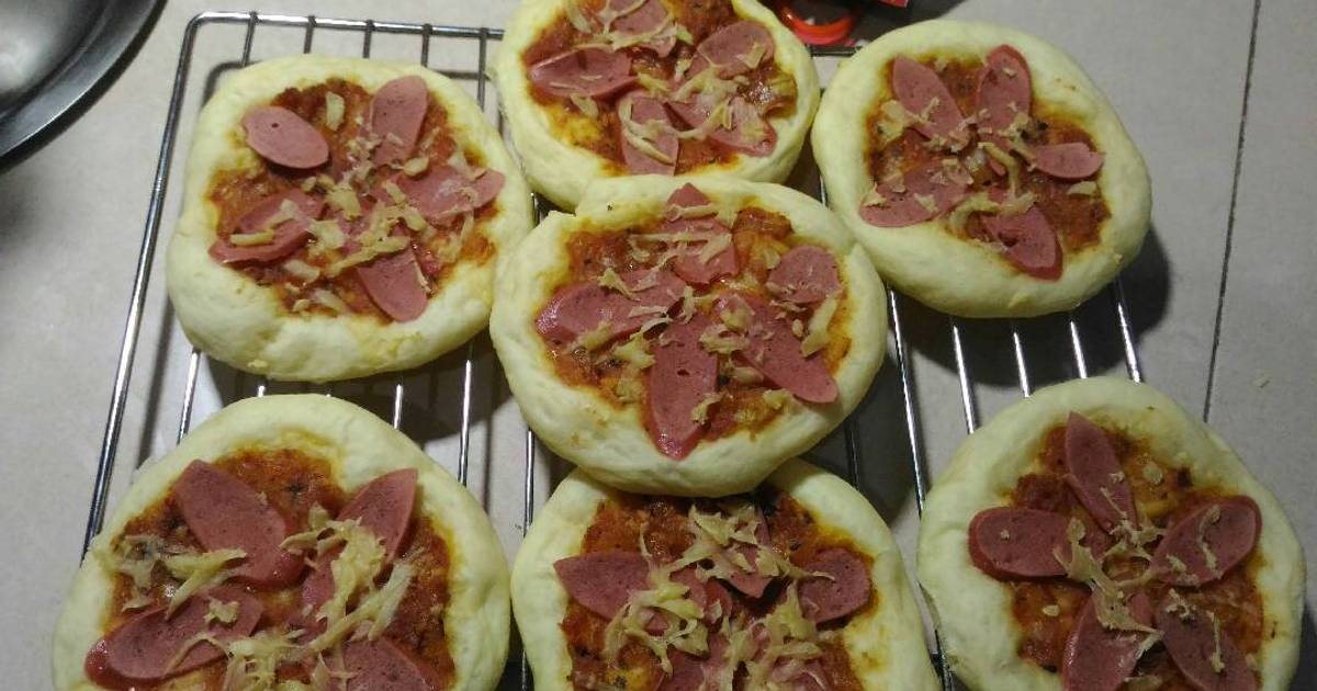 Resep Pizza mini oleh Wiwik Kusumaningsih - Cookpad
