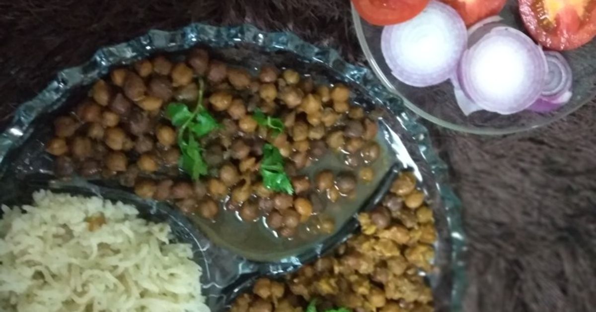 Rice Chole Recipe by Simran Khurana - Cookpad