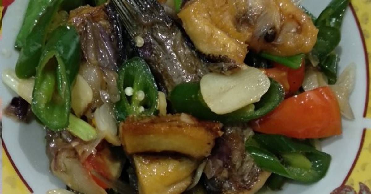 Resep Ikan gabus cabai ijo oleh Cucu Nuraeni - Cookpad
