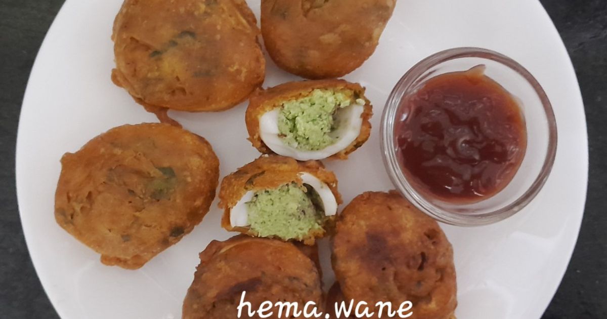 Egg Stuffed Chatani Pakoda Recipe by Hema Wane - Cookpad