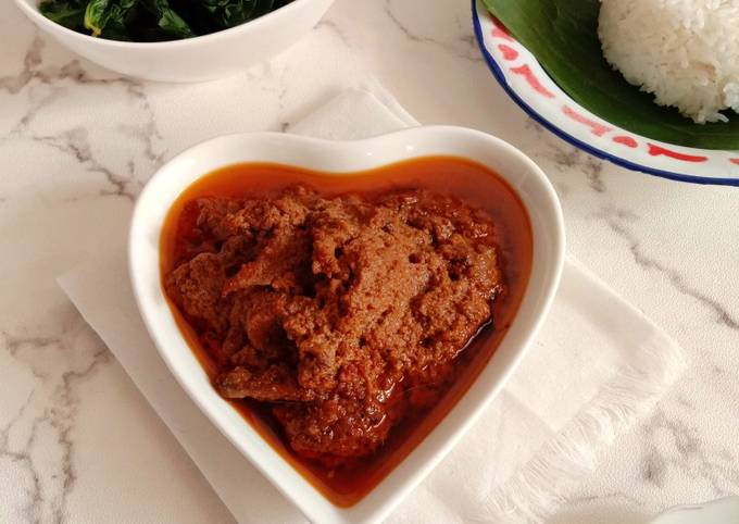 Resep Rendang Minang Lamak Bana oleh Mami Kenzie - Cookpad