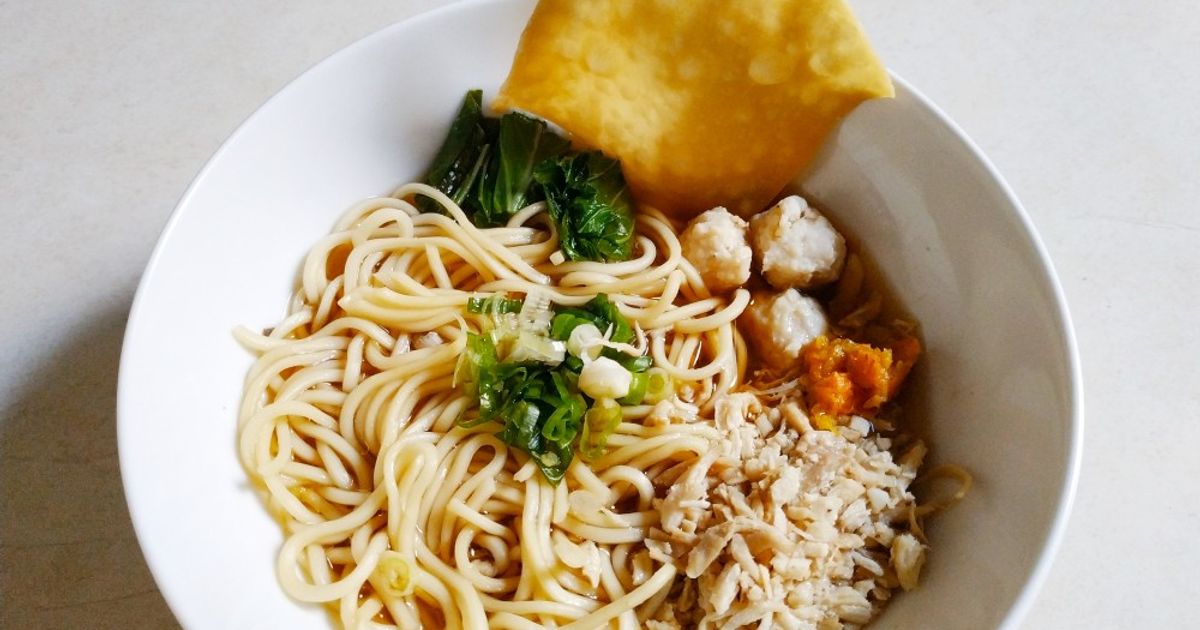 Resep 43. Mie Ayam Pangsit oleh Alivia - Cookpad