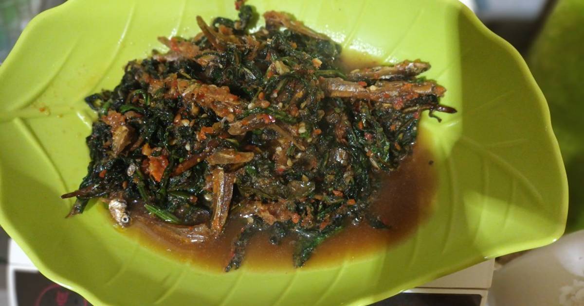 Resep Tumis Pakis Ikan Teri oleh Vaia Paula - Cookpad