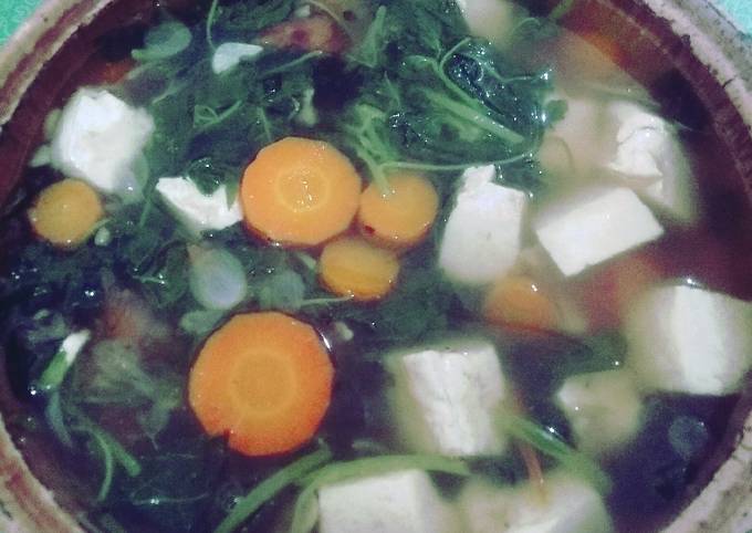 Resep Sayur bayam tahu putih oleh Mom's Aisyah Kitchen - Cookpad