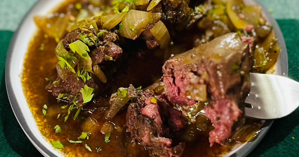 Higadito Pollo Encebollado 🐓 🧅 🧄 🍀🍀🍀 Receta de Gema la gaditana- Cookpad