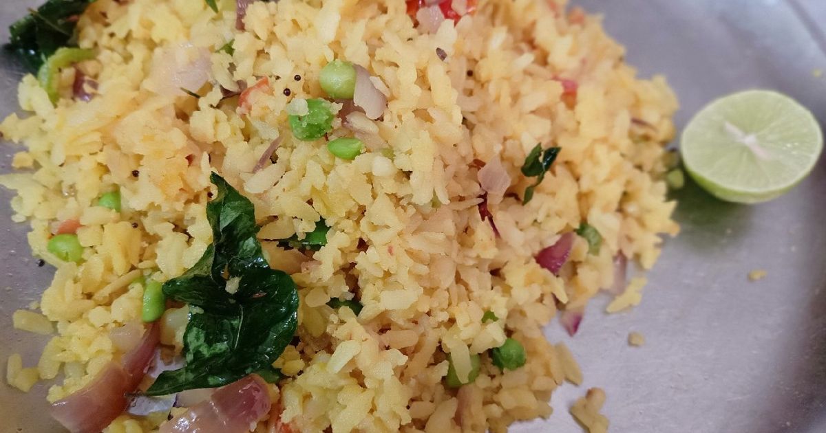 Kanda Batata Poha Recipe by Divya Tekwani