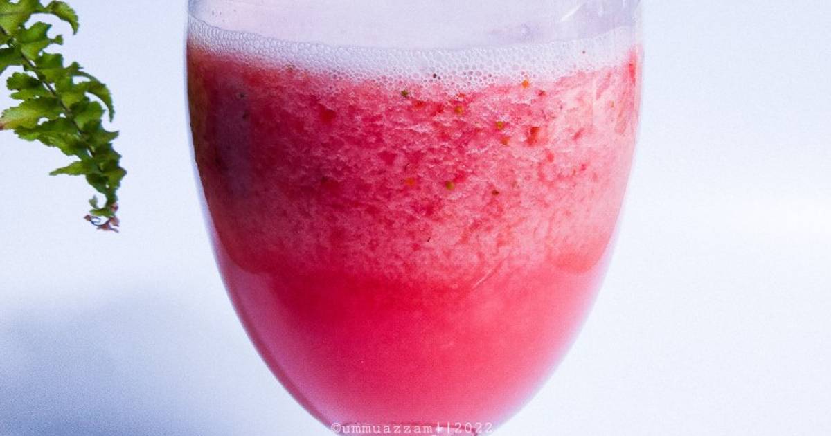 Resep Jus Strawberry oleh Ummu Azzam 💐 - Cookpad