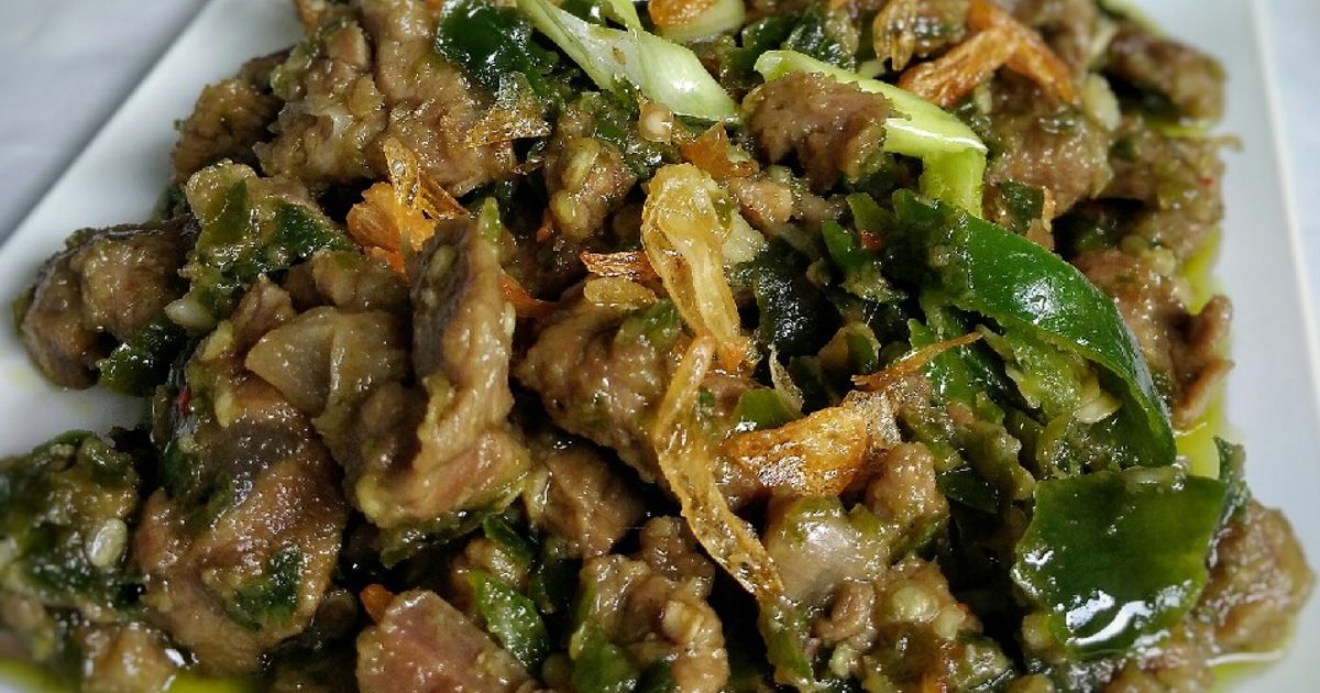 Resep Tumis Daging Cabe Ijo oleh Hadleny Kitchen - Cookpad