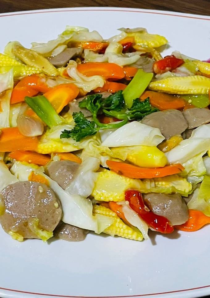 Resep Tumis sayur baso kuah kental oleh jeng hayoone - Cookpad