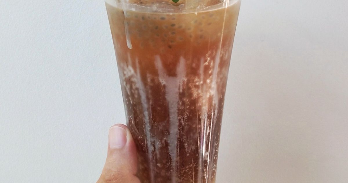 Resep Es Mocca Cola 🍸 oleh Febriyana | IG: @febbriyana - Cookpad