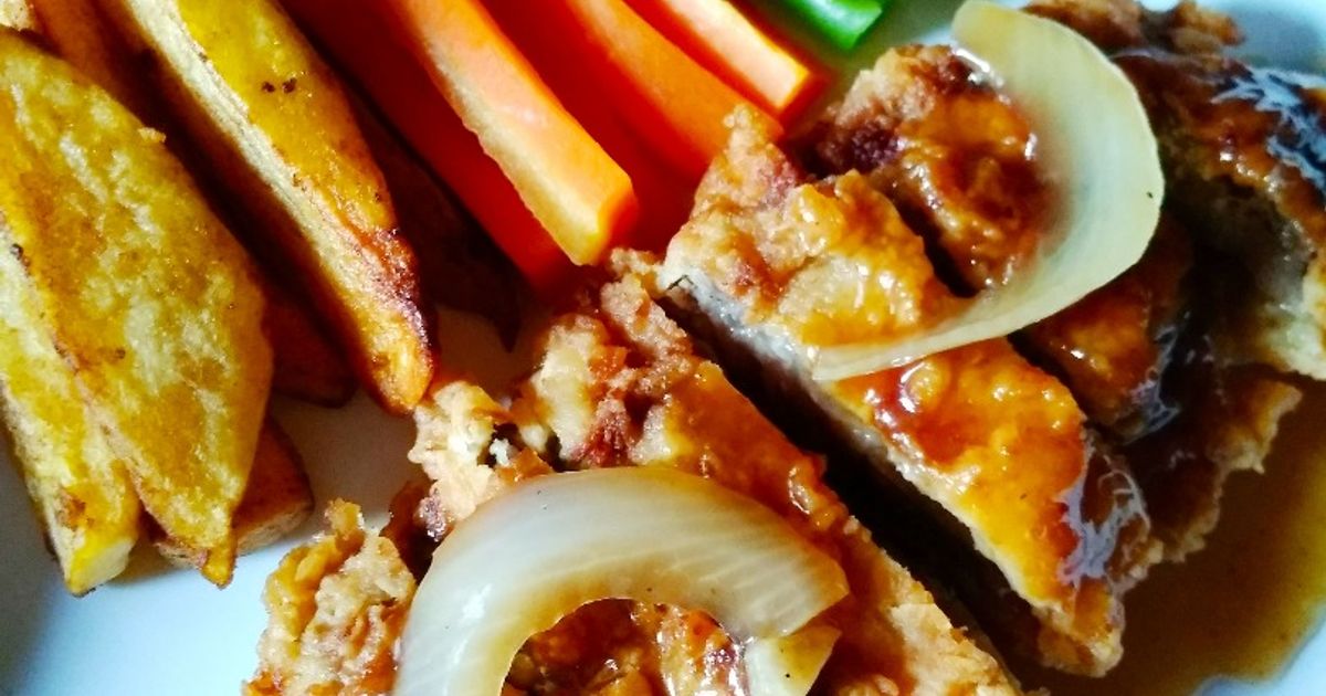 Resep Beef Crispy Steak With Brown Sauce oleh Mareta - Cookpad