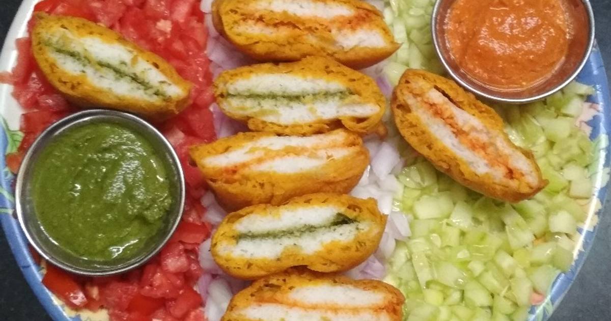 Idli sandwich pakoda Recipe by Uma Malpani - Cookpad