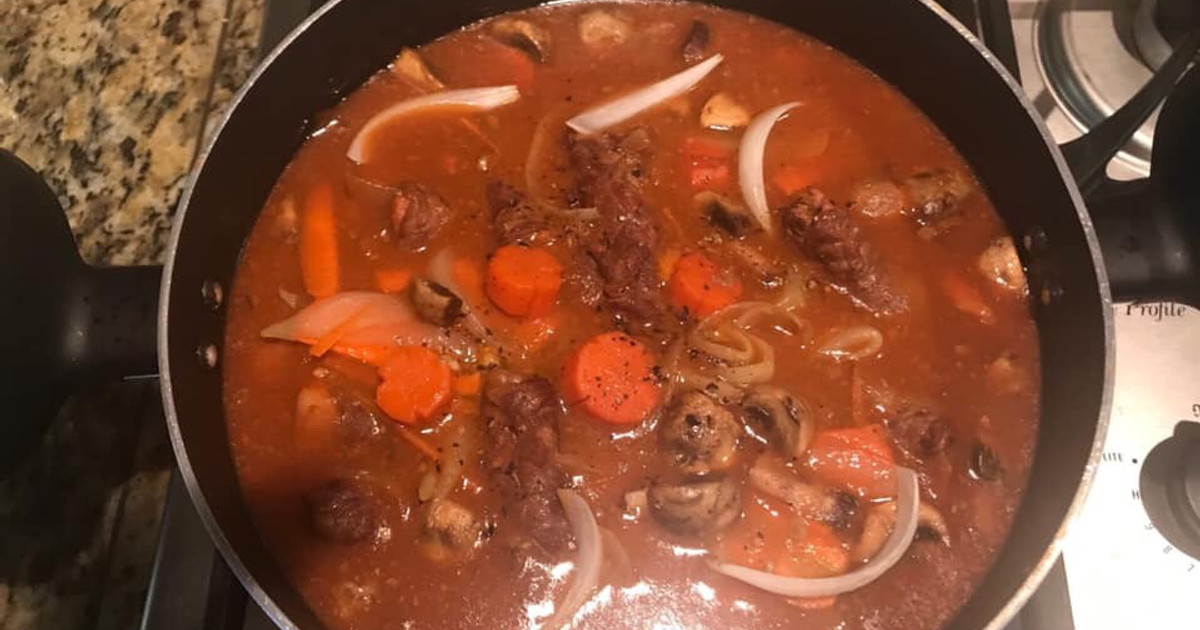 Cách Làm Món Beef With Wine Sauce của Minh Hayes - Cookpad