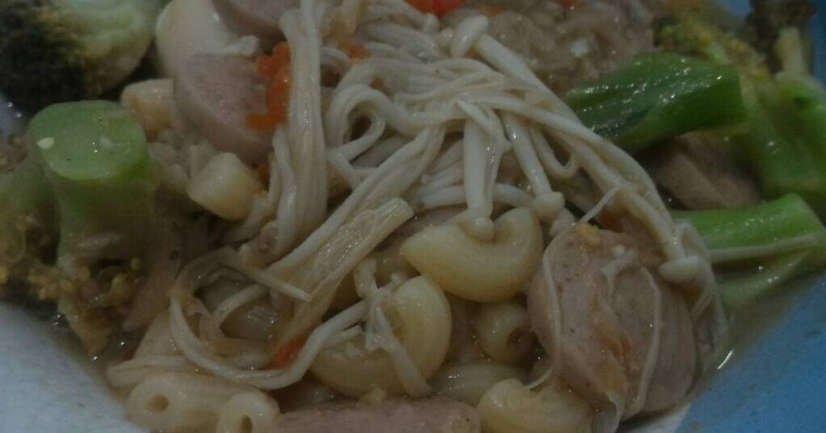 Resep Seblak makaroni dan jamur enoki oleh Dr. Demas W Pratama - Cookpad