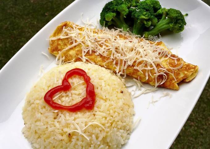 Resep Buttered Rice with broccoli and egg oleh vivin_herviani - Cookpad