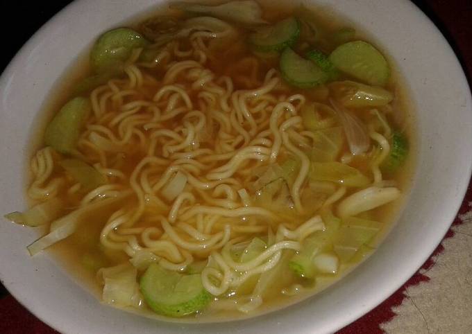 Resep 01. Mie rebus enaaaak oleh PUTAZ - Cookpad