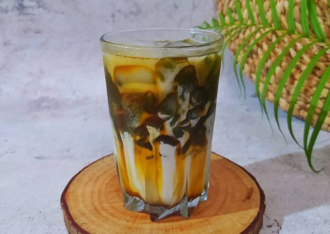 Resep Es Daluman Susu Gula Merah oleh Ifa Hanifah - Cookpad