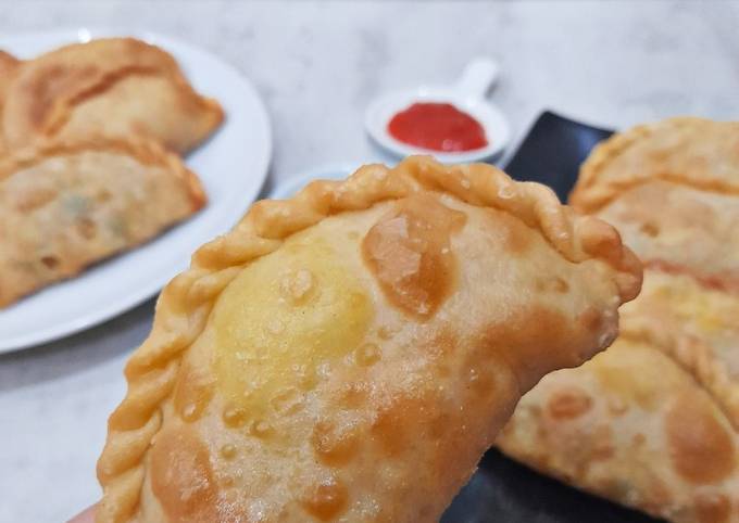 Resep Pastel enak👍👍 oleh cooking-sisu - Cookpad