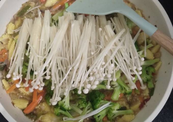 Resep Capcay jamur enoki oleh Lulufaa - Cookpad