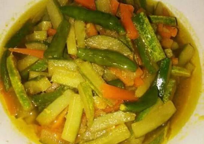 Resep Acar kuning timun wortel oleh Mom Asyraf Kitchen - Cookpad