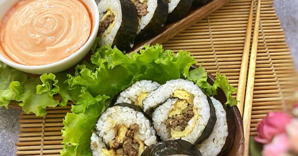 Resep Sushi Beef simple oleh Phie Kitchen - Cookpad