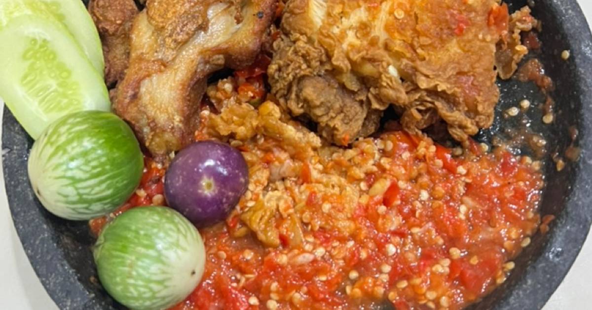Resep Ayam Geprek Sambal Bawang 🧄🌶️ Oleh Dev Guritno Cookpad
