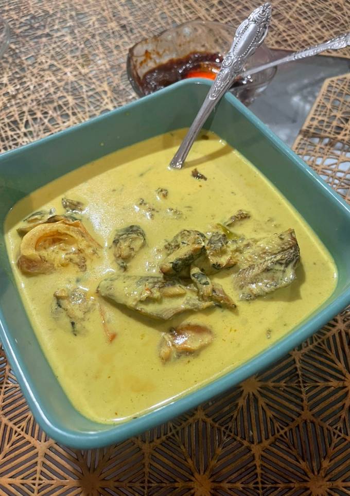 Resipi Sardin masak lemak cili api oleh Noor Syahera - Cookpad
