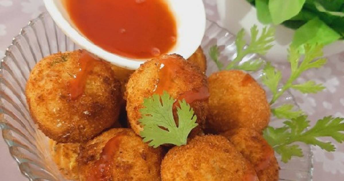 Potato balls 😋 Recipe by Amina Rajpoot - Cookpad