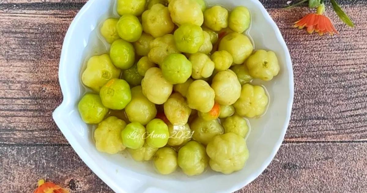 Buah Cermai Merah