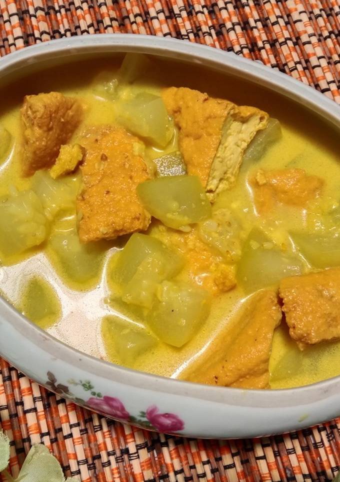 Resep Lodeh kuning tahu labu air oleh Herlyna Dhitian - Cookpad
