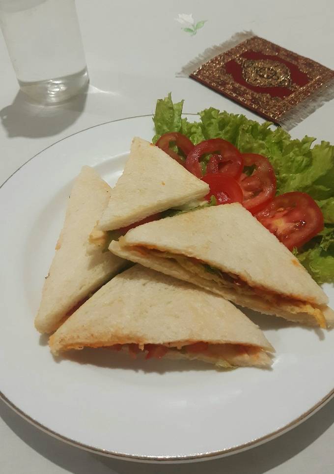Resep Sandwich Roti Tawar Telur Keju oleh Tri Widayati - Cookpad