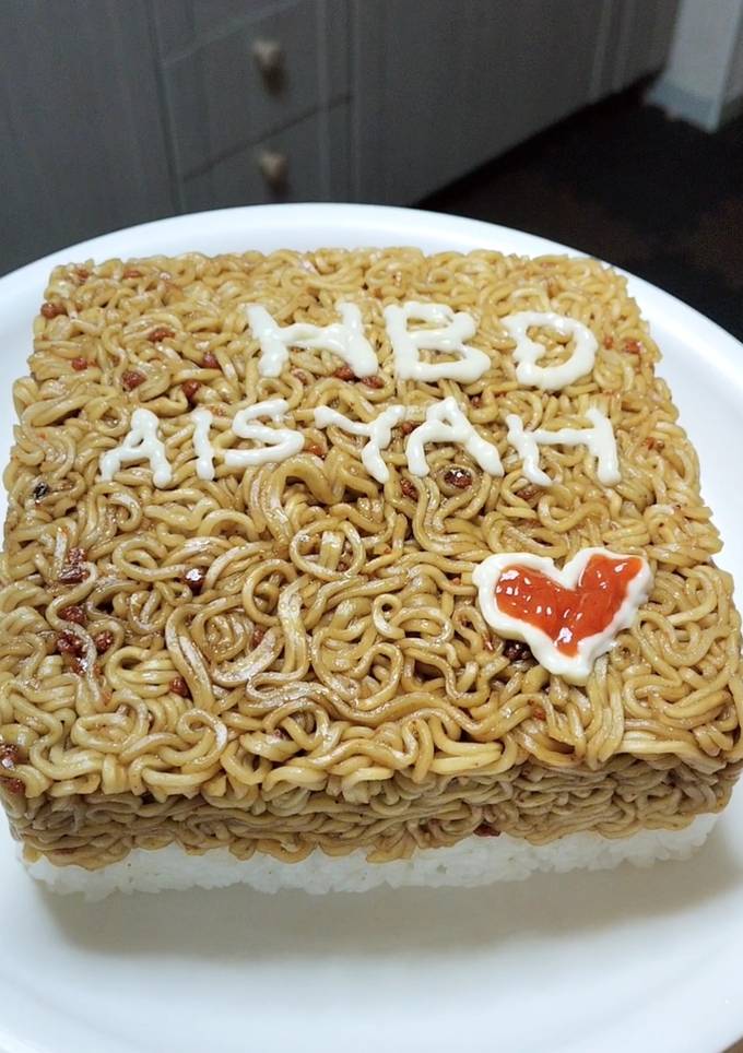 Resep 89. Mie goreng ulang tahun (birthday noodle cake) oleh Erna ...