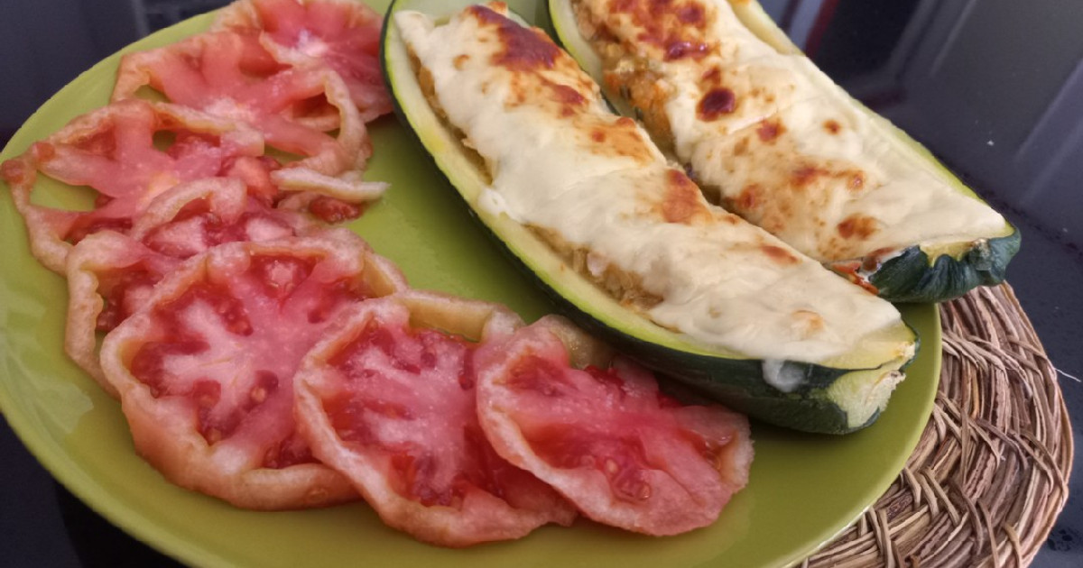 Zapallo Italiano O Zucchini, Relleno De Pollo Receta de Marisol ...