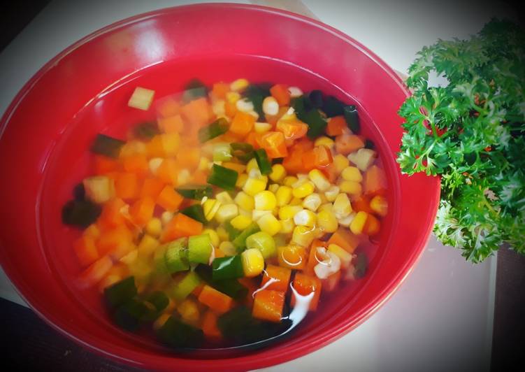 Resep Sayur Sup Wortel dan Jagung Manis oleh Mbok Dyn - Cookpad