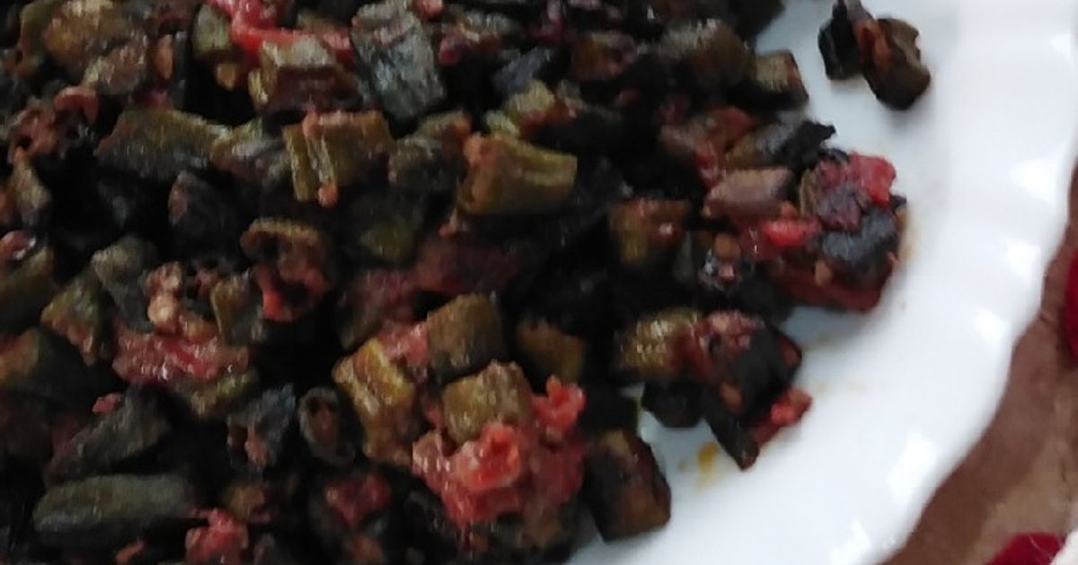 3 Ingredients Crispy Fry Bhindi Recipe by Fatima Mehmood Mughal - Cookpad