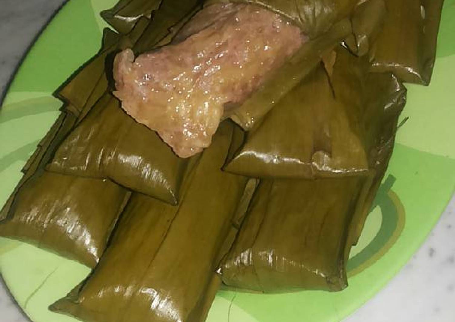 Resep Lepat Pisang Ketan (So Simple) oleh Lia Warneri - Cookpad