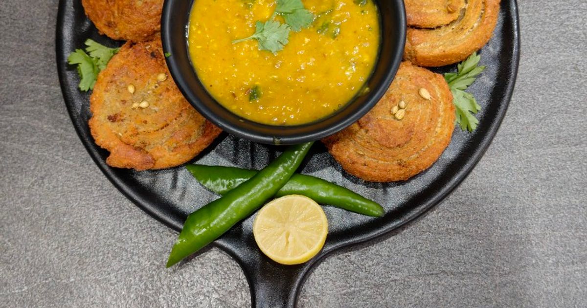 Spiral Baati With Dal Recipe by Isha mathur - Cookpad