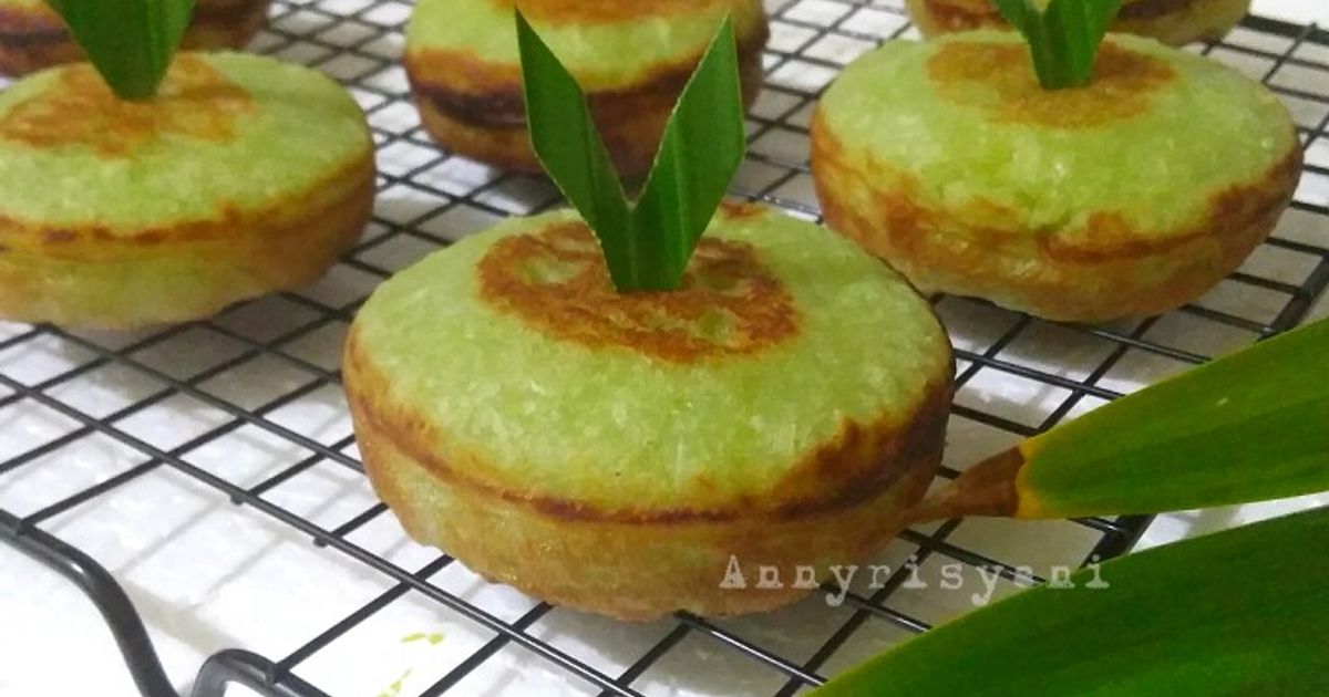 Resep Pinukuik Pandan (Kue Khas Sumatera Barat) oleh Anny Risyani - Cookpad