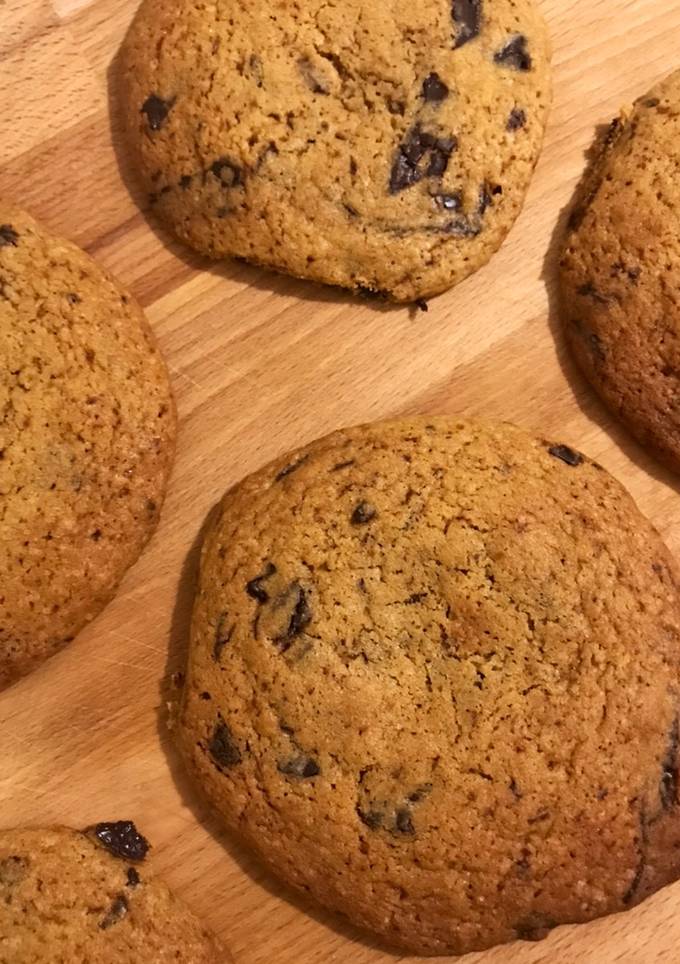 Resep Choco Chip Cookies Subway oleh Nana Otto - Cookpad