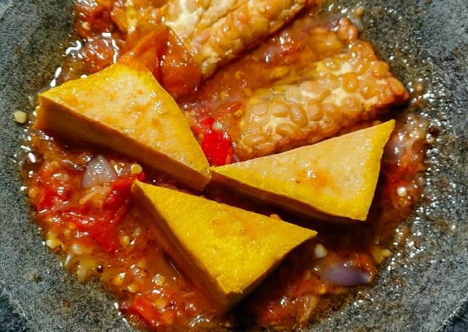 Resep Tahu Tempe Sambal Mercon oleh Key - Cookpad