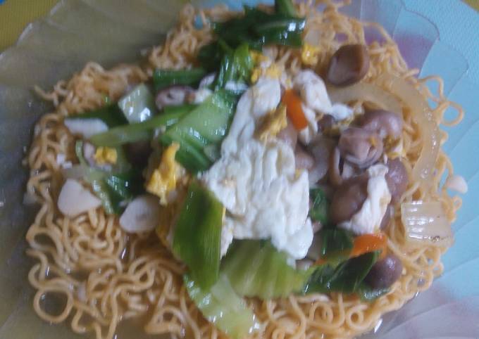 Resep I fu mie buatan mommy oleh FranSisca She Melia - Cookpad