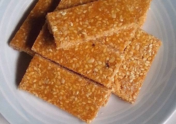 Resep Teng-Teng Kacang Wijen oleh Puji Hastuti - Cookpad