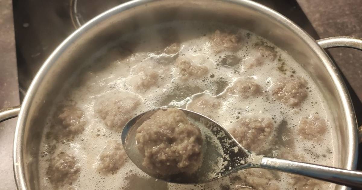 Resep Bakso daging sapi oleh Ika Mattheus - Cookpad