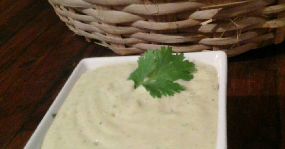 Mayonesa casera de alcaparras y cilantro Receta de Dan Barreto ...