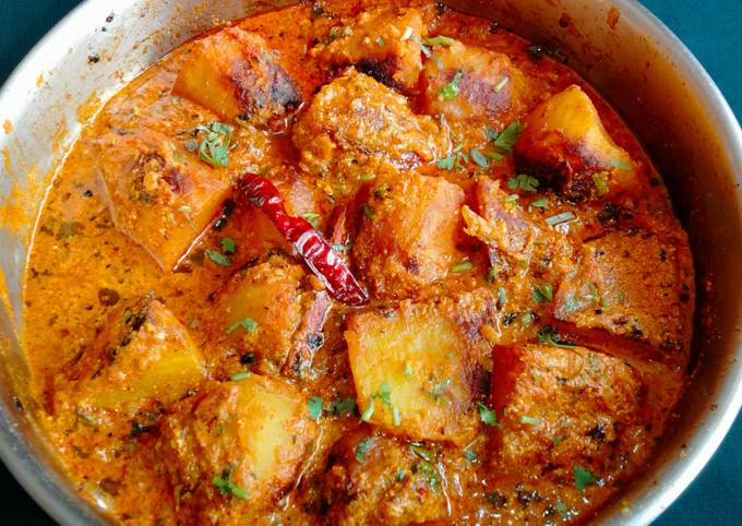 Spicy Dahi Aloo Recipe by Cook Took - Cookpad