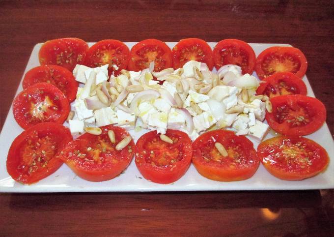 Ensalada de tomates con queso y piñones al orégano Receta de "cocinar ...