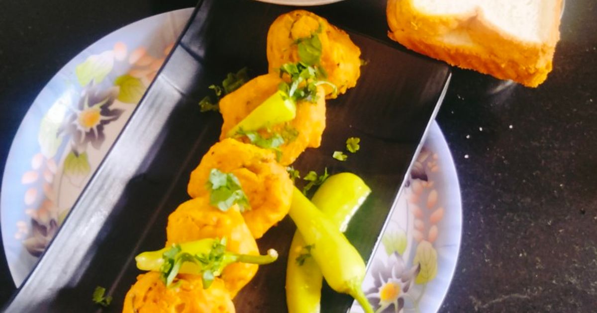 Leftover Potato Sabji Batata Vada Recipe by Jyoti Prakash Assudani ...