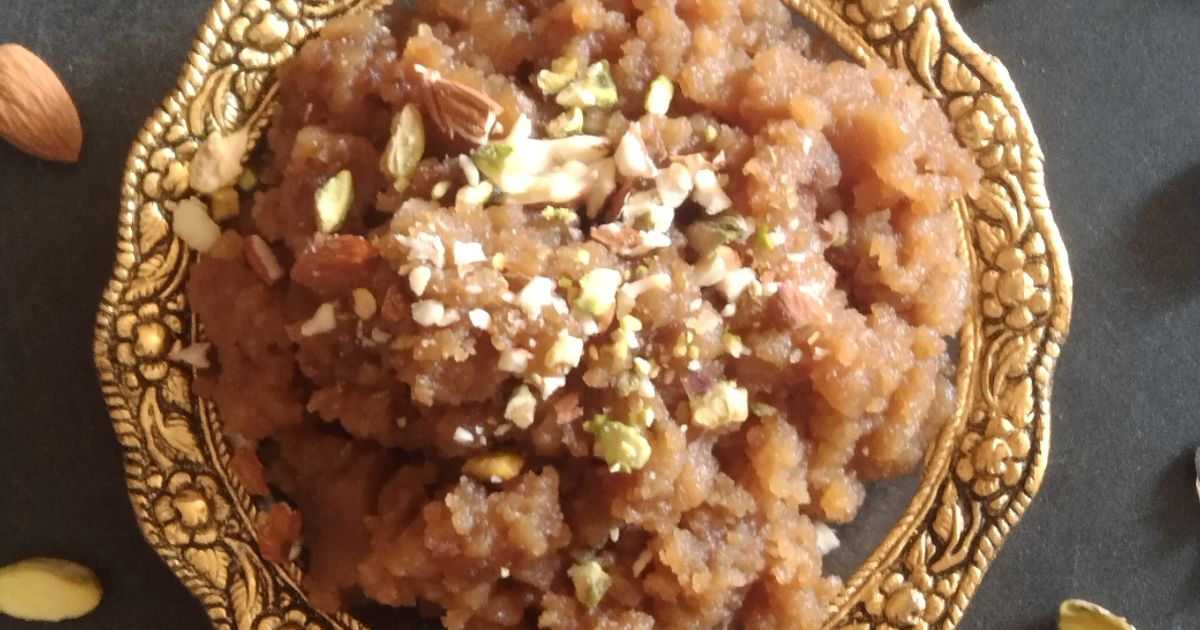 Amita Soni દ્વારા રેસીપી ઘઉંના લોટનો ગોળ વાળો શીરો (પ્રસાદ રેસીપી) - કૂકપૅડ